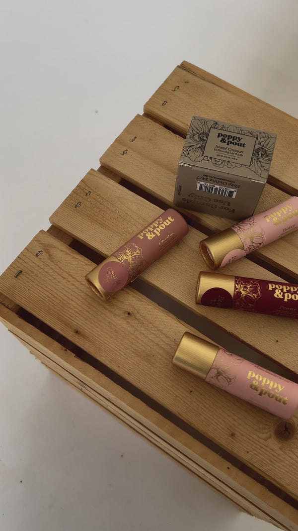 POPPY & POUT Lip Scrub Marshmallow Creme - Timber + Gray